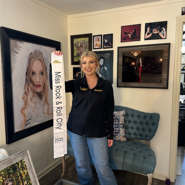 Pageant Gift Boxes - Etsy