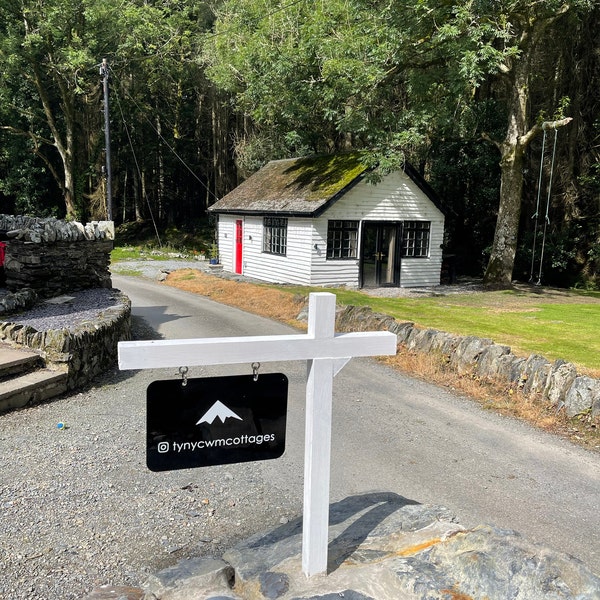 Personalized Hanging House Sign: Double Sided Plaque With Bracket ...