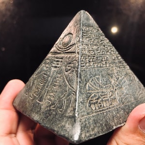 Egyptian Statue Pyramid / Pyramidion Featuring Thoth Adoring the Rising ...