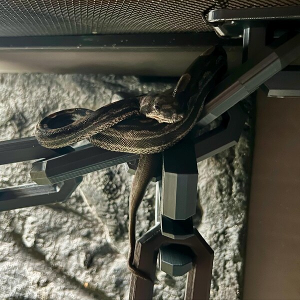 24" 600mm High Roof/floor Hide 280mm Diameter 85mm Deep With Large ...