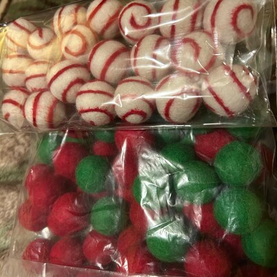 Felt Ball Sample Color Cards // Wholesale Mini 1 Cm Small 2 - Etsy