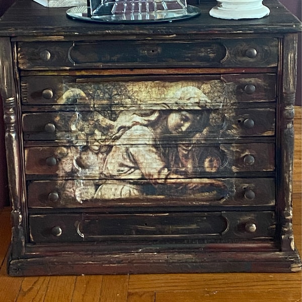 Decoupage Queen Number Collage Stencil, 10 X 10, 10 Ml, Vintage, Paint ...