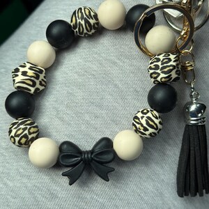 Wristlet Keychains Stretchy Keychain/custom Keychain/silicone Beaded ...