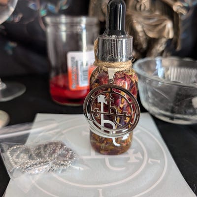 Binding Oil, Binding Ritual Oil, Protection Oil, Hoodoo, Witchcraft ...