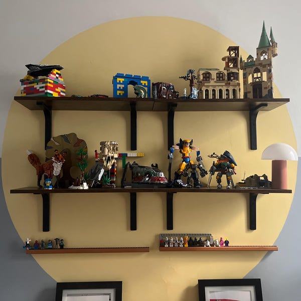 Floating Hardwood Minifigure Display Shelf – Variety of Plate Colors ...