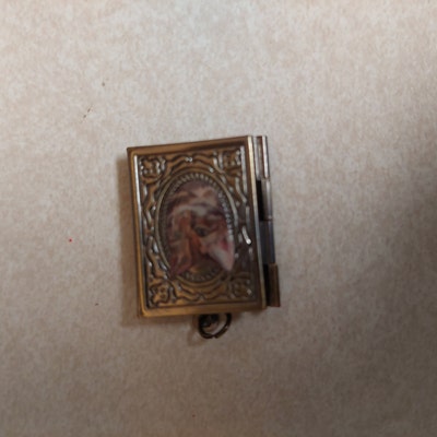 Bronze Collar Pin With Leaves and Chains, Lapel Pin Elegant Gothic ...