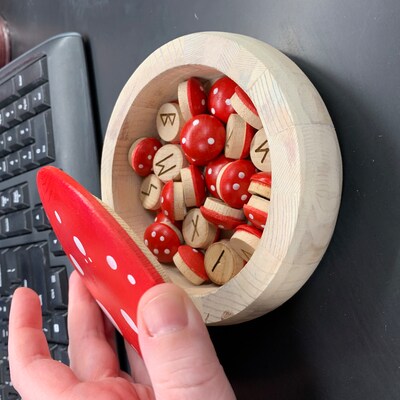 Mushroom Red Wood Rune Set Maple Norse Box Hand Painted - Etsy
