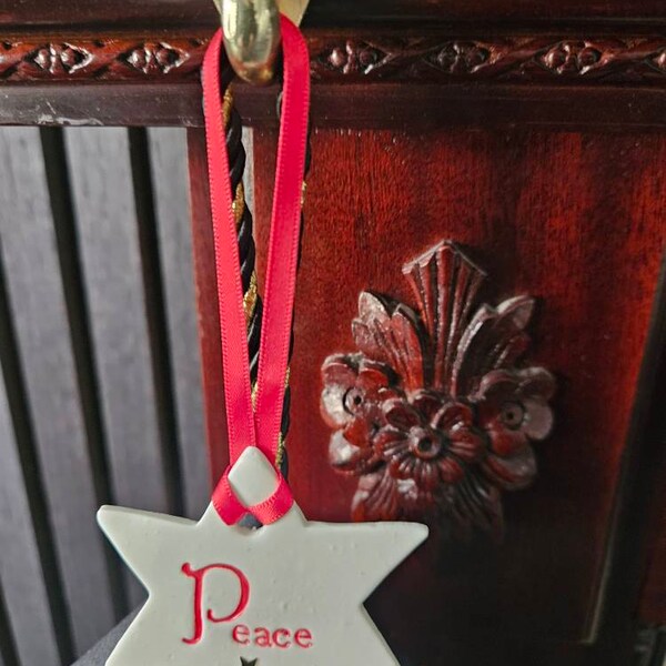Peace, Joy, Love, Hope & Jesus Christmas Star Decorations Set of Five ...