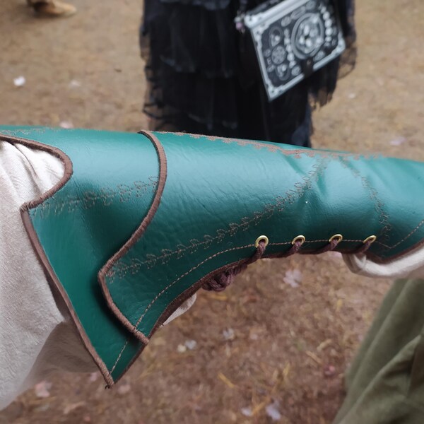 Elven Bracer - Fencer Style - Etsy