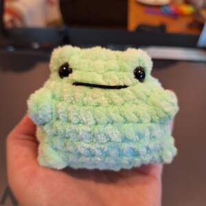 Ted the Thick Toad, Free NO-SEW Crochet Amigurumi PDF Pattern, Small ...