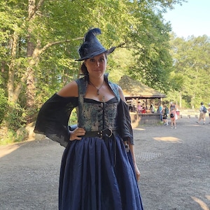 Fantasy Cosplay Irish Renaissance Bodice and Skirt Dress in Gray and ...