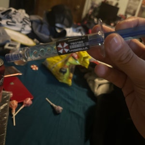 Las Plagas Parasite Syringe Resident Evil 4 Biohazard Umbrella ...