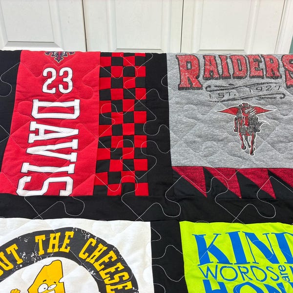 Elephant and Butterfly in a Continuous Line, Edge to Edge Pantograph ...