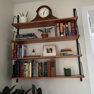 Flynn Vinyl Console - Etsy