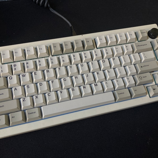 FREEZE Vintage Keycap Set for Mechanical Keyboards, Classic Beige ...