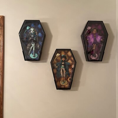 Monster High Haunt Couture Style Display Shelf Buy Multiples and Save ...