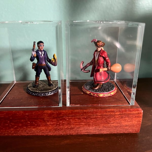 Custom DND Character Display Pedestals Dnd Player Gifts Dnd Miniature ...