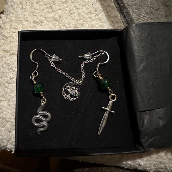 Hekate Prayer Beads With Hekate's Wheel, Snake and Skeleton Key, Rosary ...