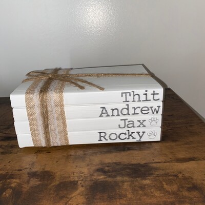 Custom Names/ Family Names Book Stack/personalized Stacked Books/hand ...
