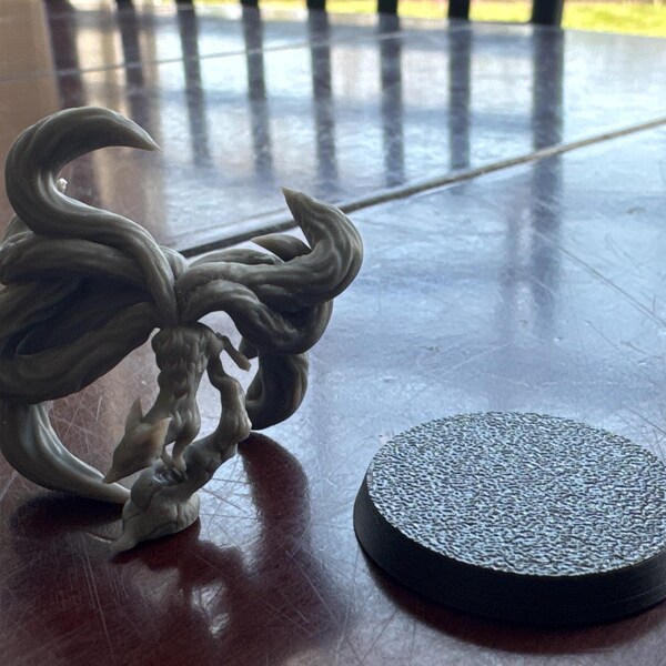 Doge Paladin of Bonking - 28mm Dnd Miniature - Village's Hope ...