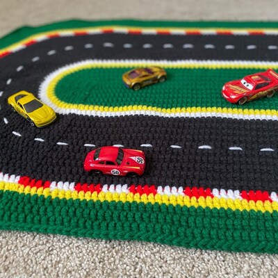 Wrn's LARGE Race Track Mat Pattern PDF File - Etsy