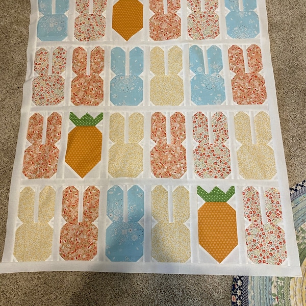 Easter Parade PDF Quilt Pattern in Two Sizes: Mini Quilt and Throw ...