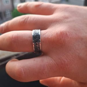 Wave Pattern Spinner Ring - Wave Spinner Ring, Engraved Wave Ring ...