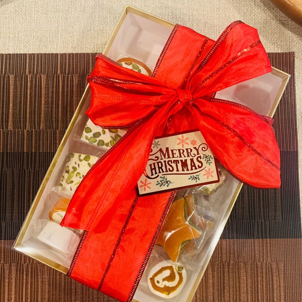 Kaak or Kaake' Sesame Flat Bread (kaa3k), Baked to Order, Picon Cheese ...