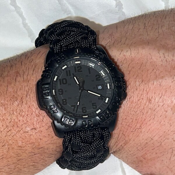 550 Paracord Survival Bracelet Covert Band Universal Handcuff Key ...