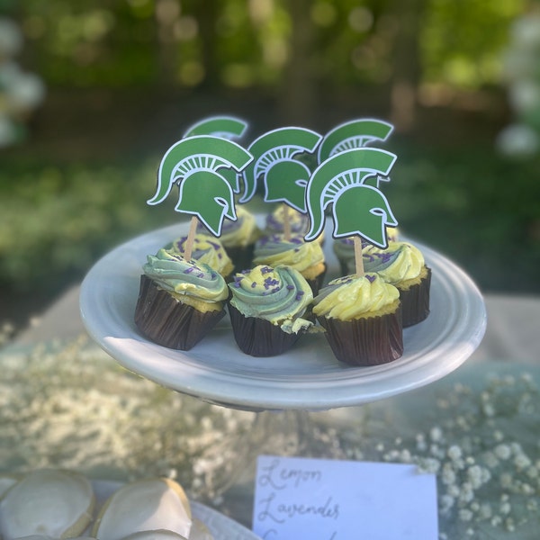 Personalized Movie Themed Party Cups With Striped Straws and Lids ...