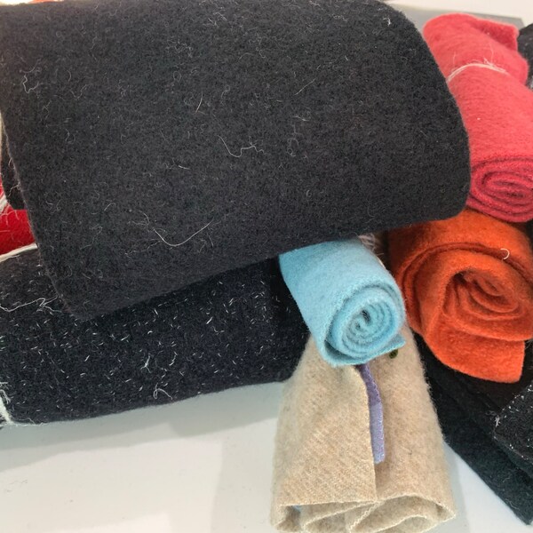 Gray Houndstooth Wool, Gray Wool Fabric, Wool Appliqué, Reclaimed Wool Fabric, Wool Felt, Wool ...