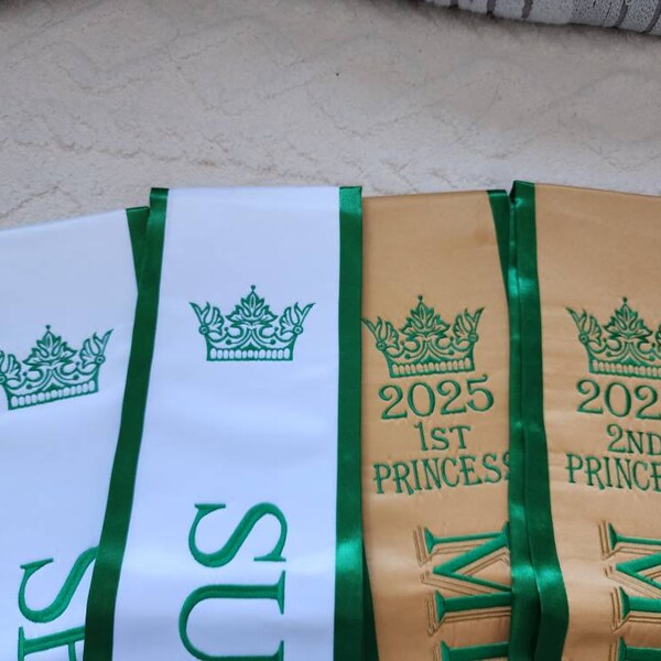 Custom Embroidered Pageant Sash With Caroline Font - Etsy