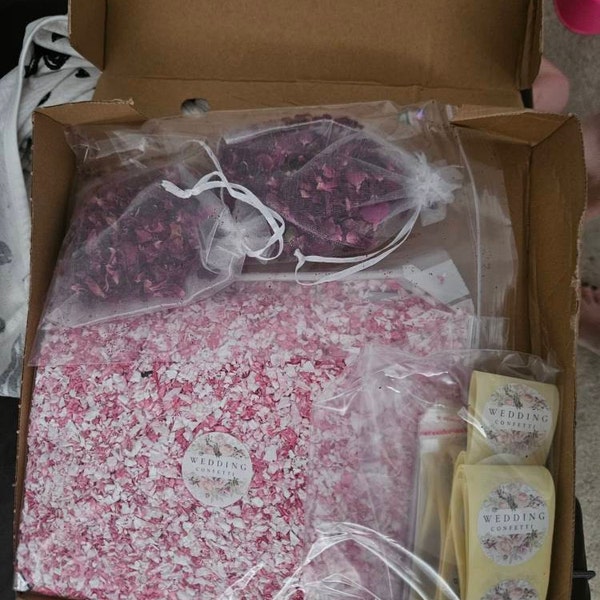 50 Biodegradable Green Wedding Confetti Throws in White Bags Diy, You ...