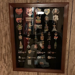 Lapel Pin Pins Display Case Cabinet Wall Rack Holder Disney Hard Rock ...