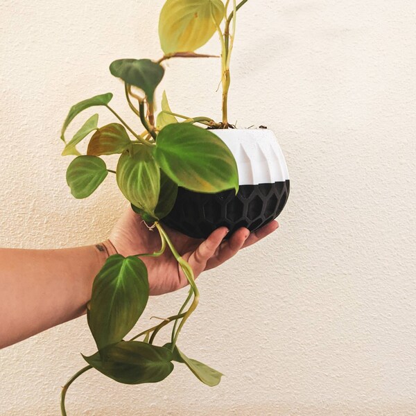 The CHEQUER (4") --- Small Textured 3D Printed Planter Pot Checkerboard ...