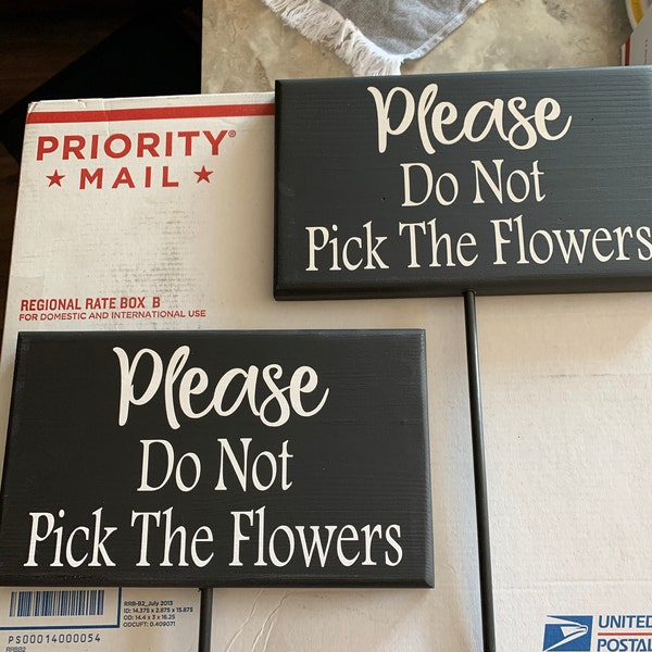 Please Do Not Pick the Flowers Wood Vinyl Sign Flower Bed Signage for ...