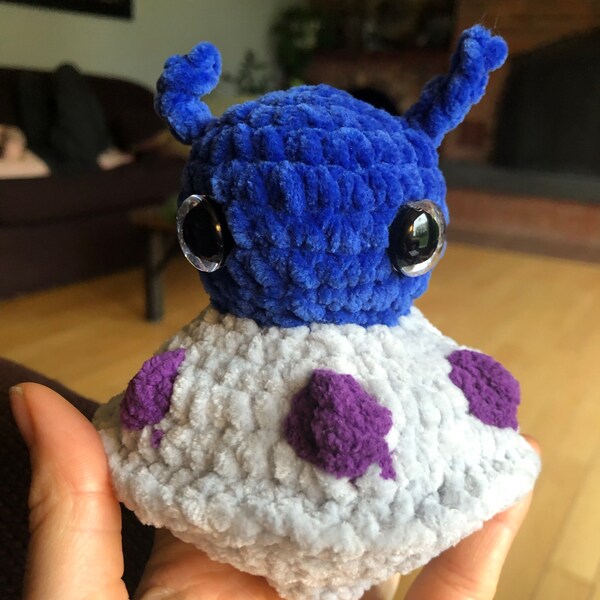 Weebee the Space Invader No Sew Crochet Pattern - Etsy Australia