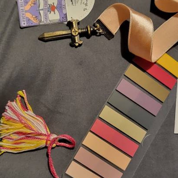 Custom Curated Aesthetic Book Cover Matching Color Coded Annotating Tabs Etsy