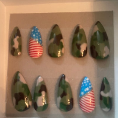 Firework Fallout Press on Nails New Years Nails Glitter Placement ...