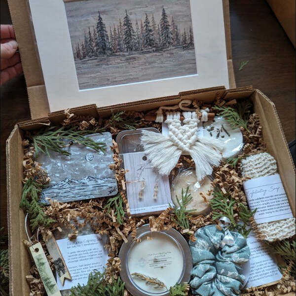 Wood Slice Ornament Gift Box Mountain Art Wood Gift Tags Christmas ...