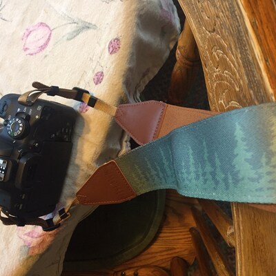 Camera Strap Pinetree Landscape, Evergreen Colored Tree Line Print, Vegan Leather, Crossbody ...