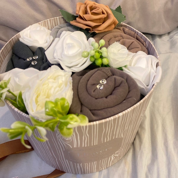 Luxury Hijab Gift Box ,luxury, Perfumed ,premium Collection, Gift Set ...