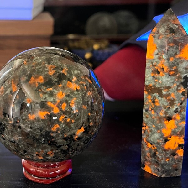 Yooperlite .5-.9 Oz, Yooperstone, Fluorescing Sodalite, Emberlite ...