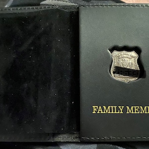 Thin Blue Line Gold Police Officer Pin - Etsy