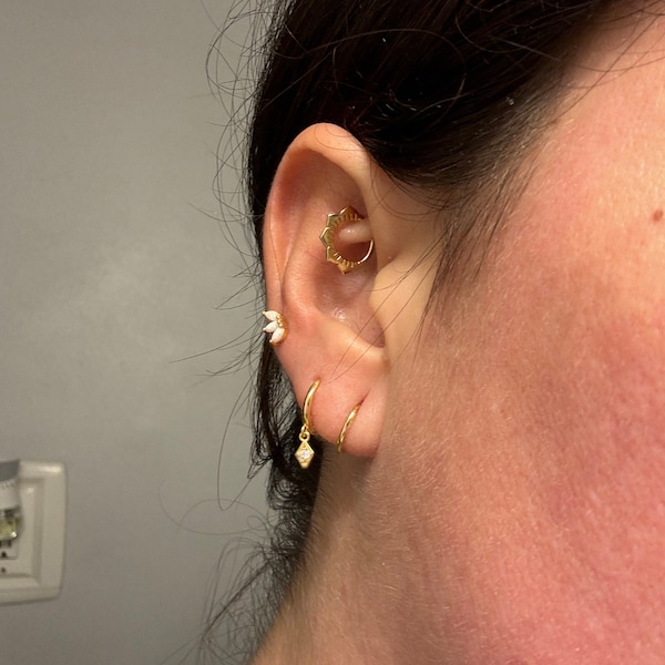 Flower Daith Hoop Earring, 18k Gold Plated Sterling Silver, Conch Hoop ...