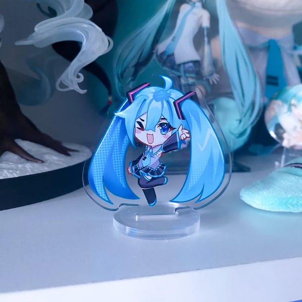 Hatsune Miku Holographic Acrylic Charm || 2 Types! - Etsy