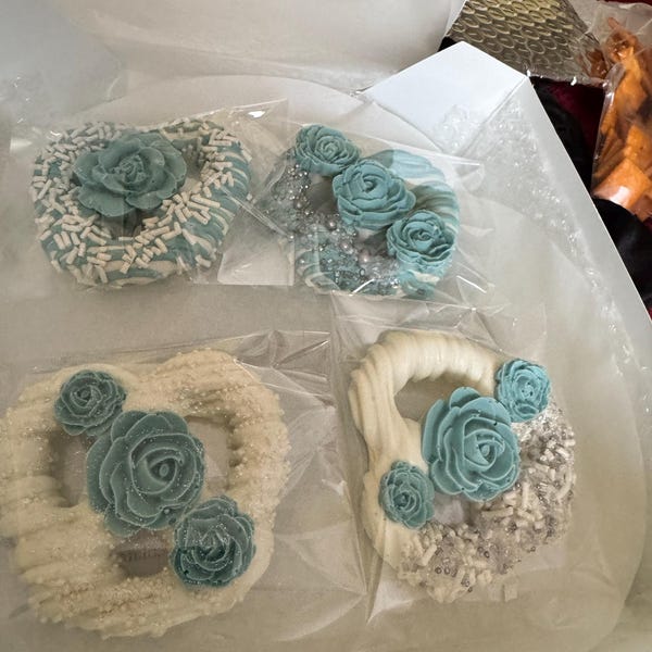 12 Sets (24 Oreos Total) Chocolate Dipped Bride and Groom Oreos ...