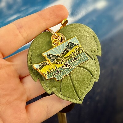 Washington Soft Enamel Keychain Washington Outline Key Ring Illustrated ...