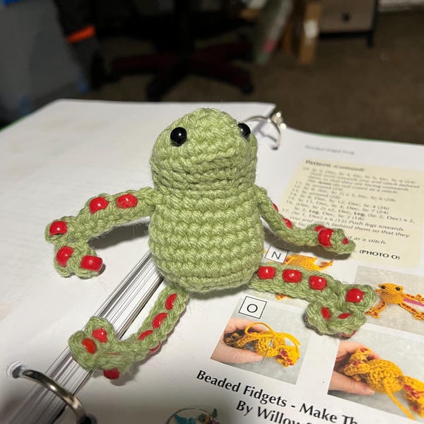 Beaded Fidget Frog Crochet Pattern: Beginner Friendly, No Sew, Sensory ...