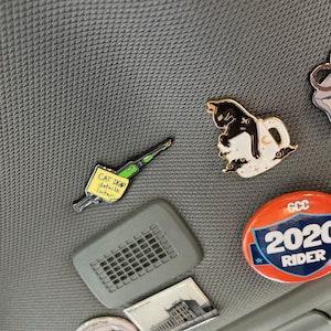 Predator Enamel Pin - Etsy